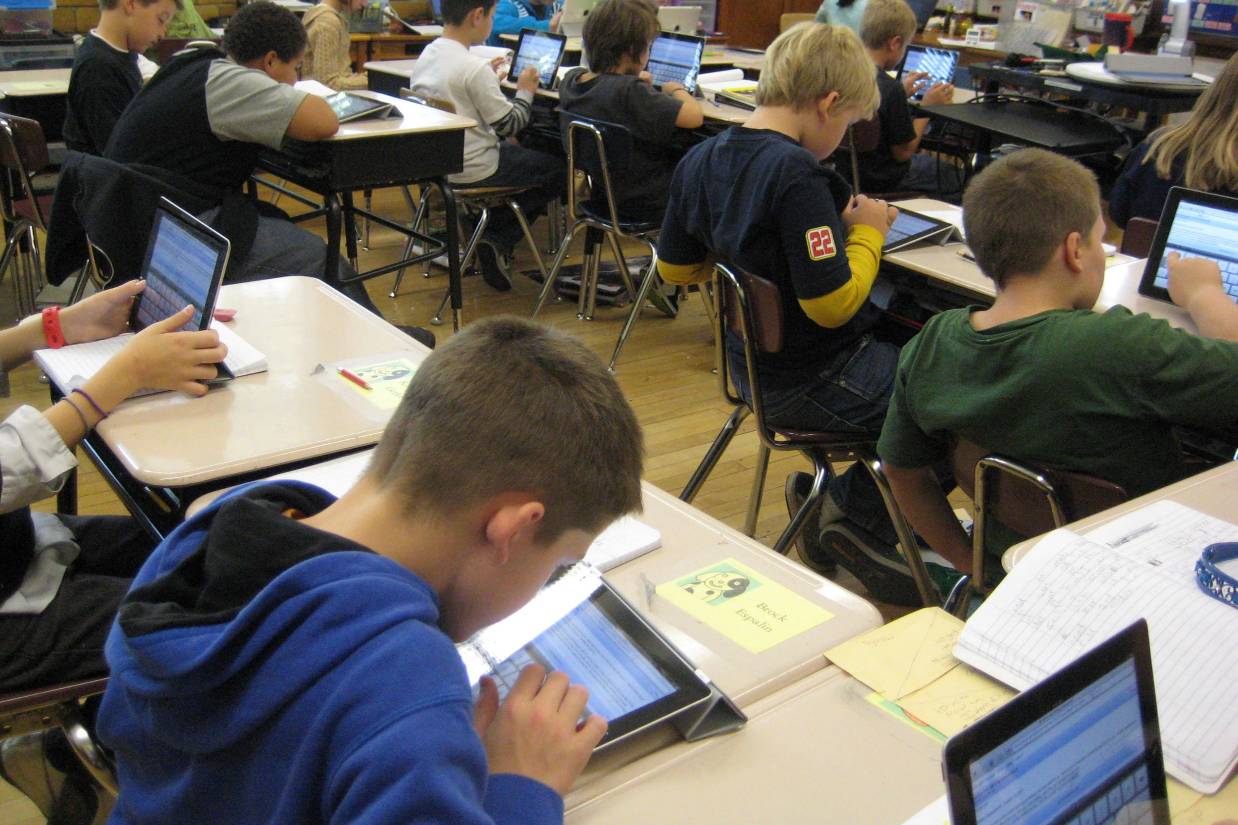 More Schools Using Student Devices In The Classroom – Indiana Public Radio