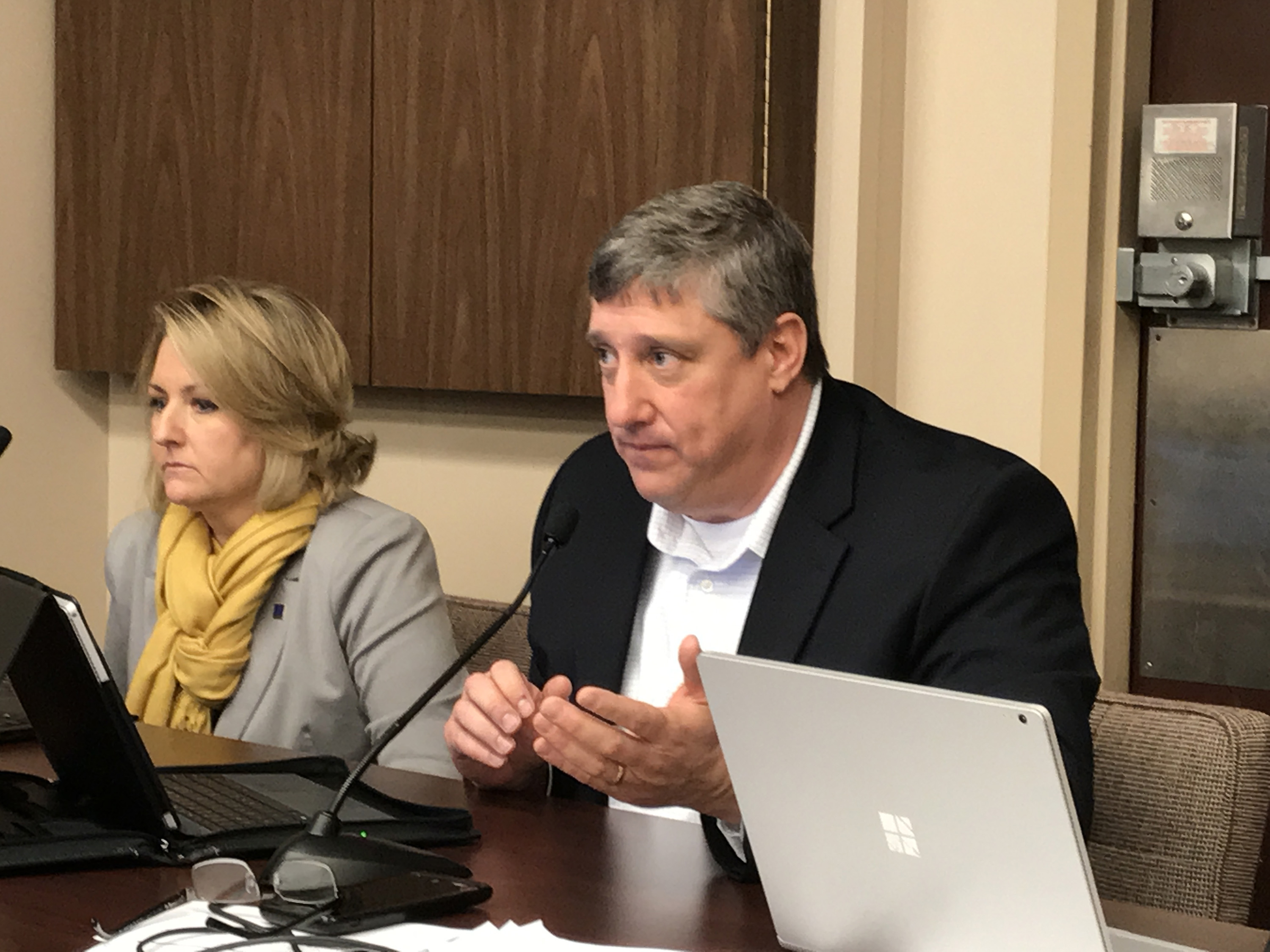 House Committee Changes, Approves Gun Bill – Indiana Public Radio