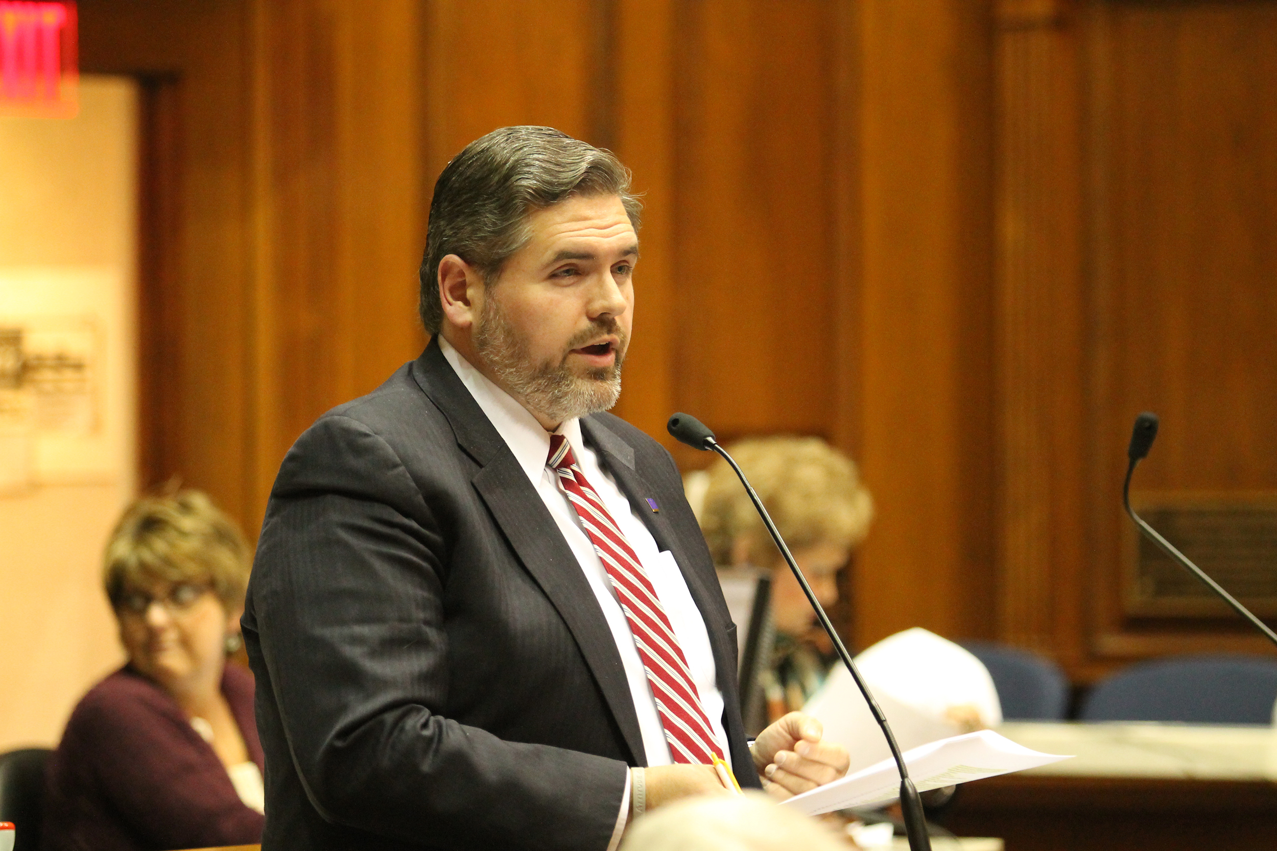 House Leaders Push For Short-Term Syringe Exchange Extension – Indiana ...
