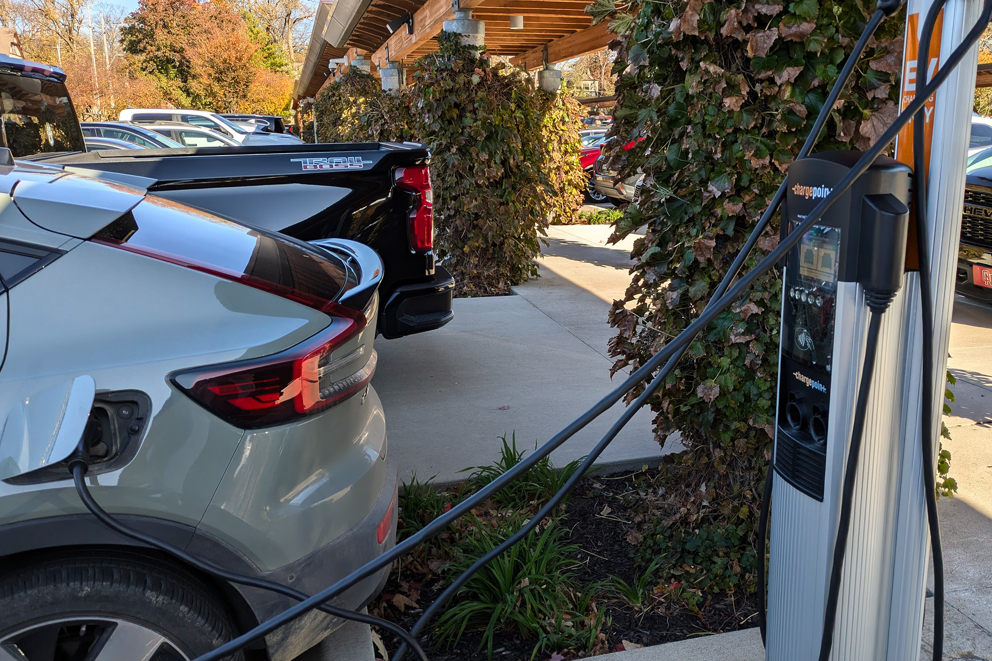 Electric vehicle tax credits will expire next month, advocates say drop ...