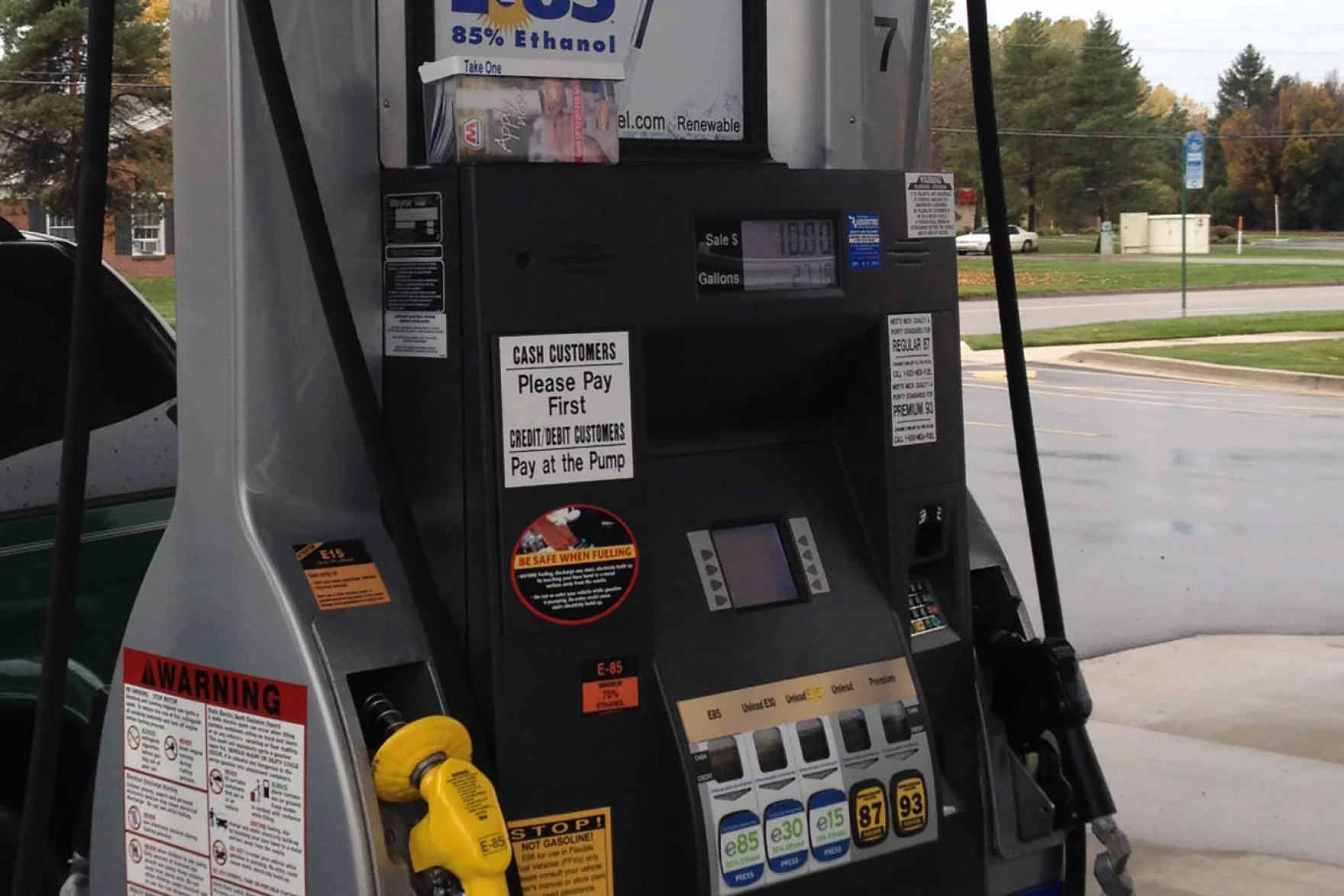 EPA waiver allows summer sale of E15 fuel – Indiana Public Radio